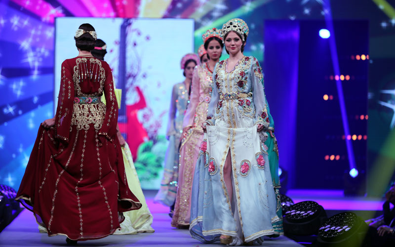 Caftan 2015 : Un show de caftan sur 2M - Fraja Maroc